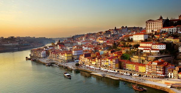 The 15 Best Places to Vacation Around the Holidays